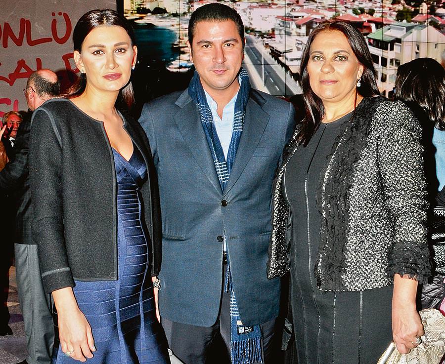 Ünlülerin kalpleri görücüye çıktı - Galeri Haberleri